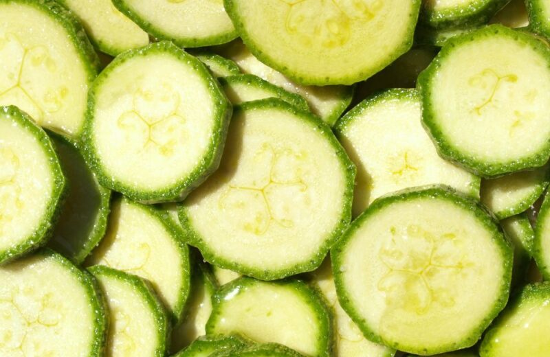 32 Foods That Burn Belly Fat and Support Your Weight Loss Goal