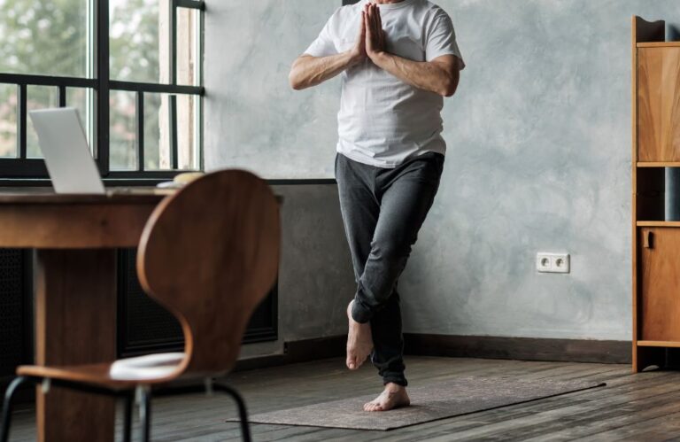 This Simple 10-Second Balance Test Can Tell if Your Risk of Death Is Double