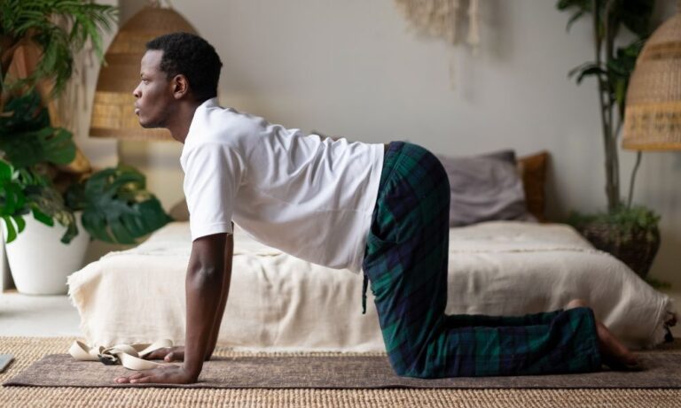 You Only Need This One Move to Strengthen Your Back, Tone Your Abs, and ...